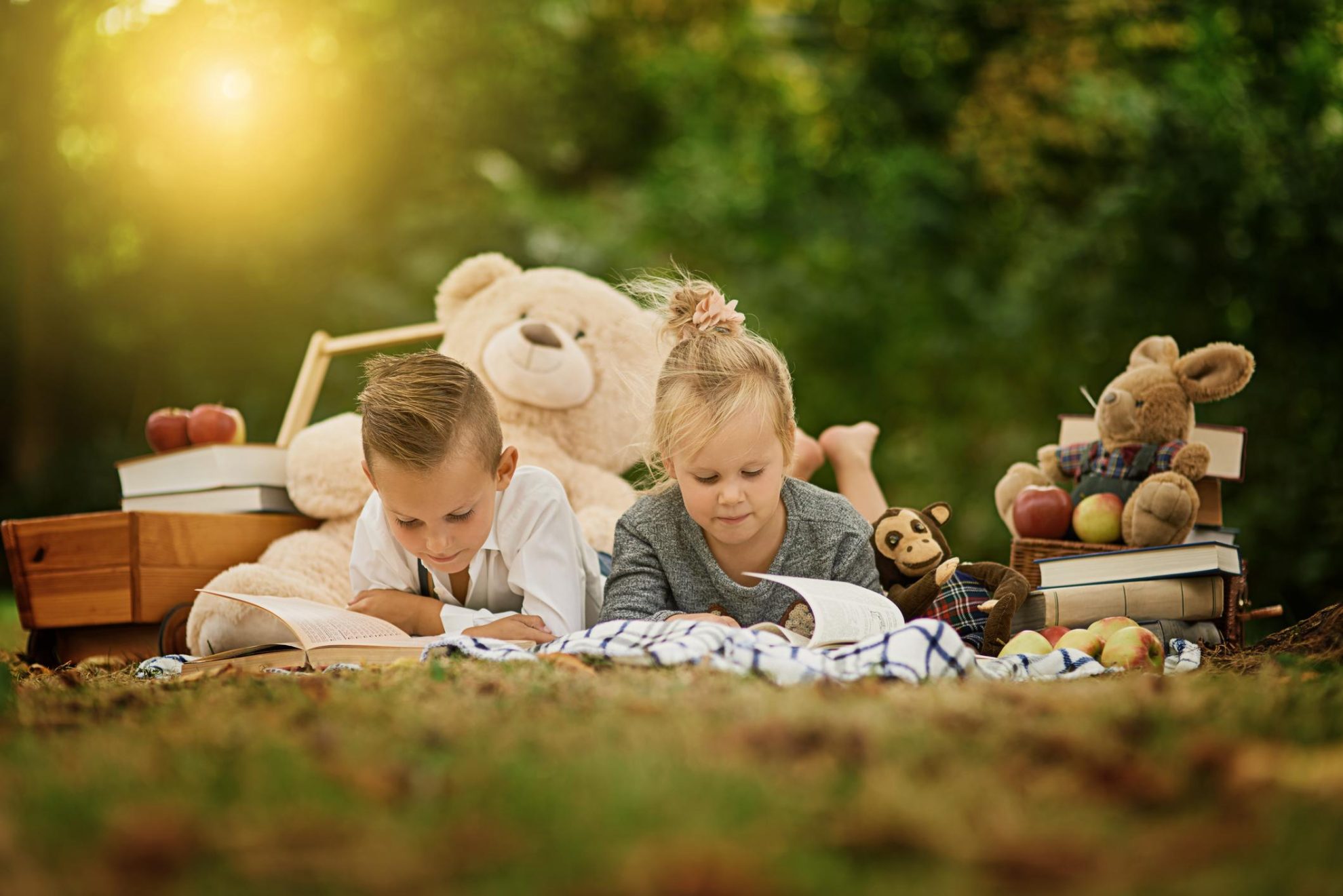 5 Creative Ways to Encourage a Love of Reading in Your Child - Tutor ...